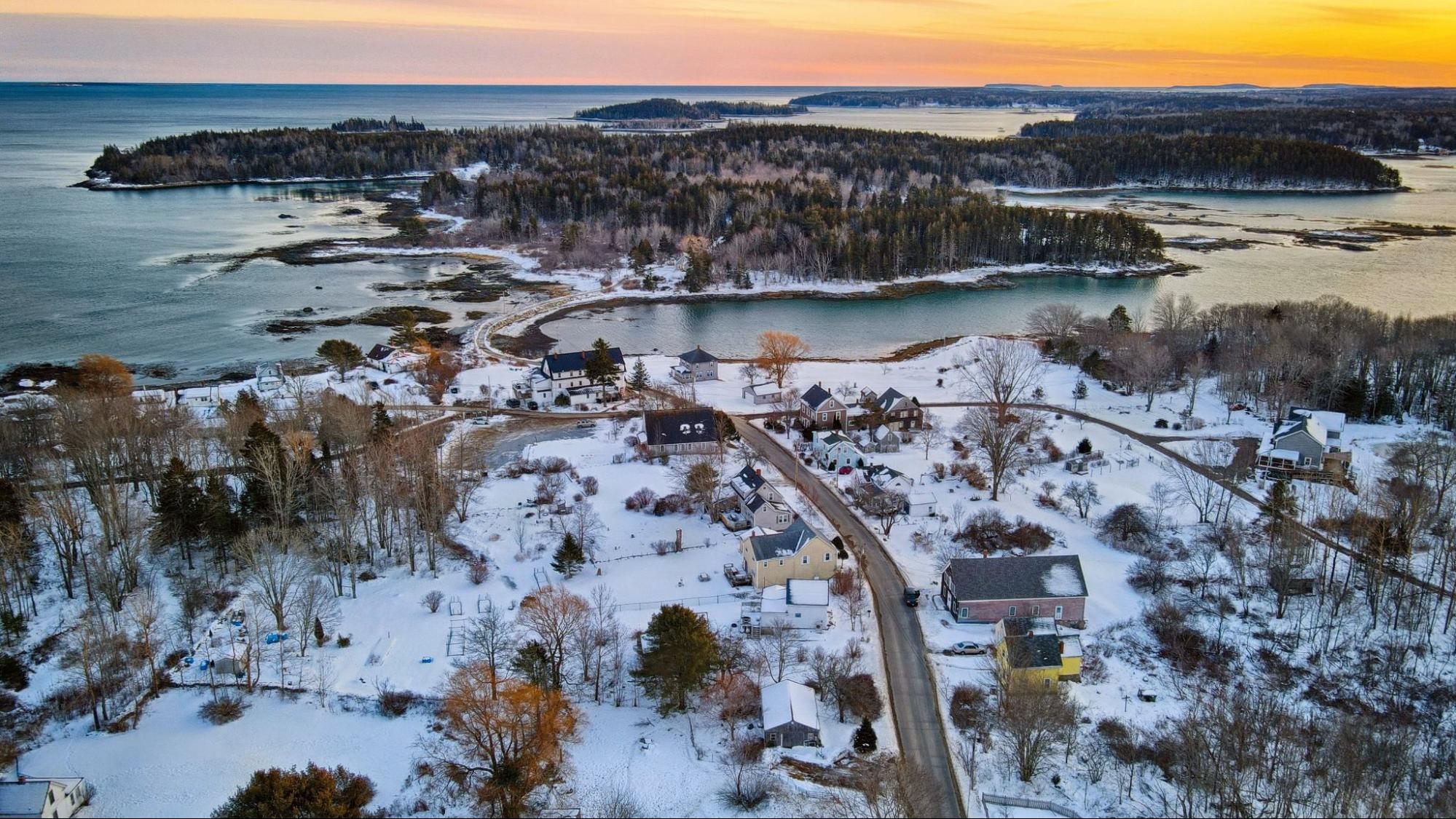 Visiting Maine in the Winter? Plan For Unrivaled Hygge - and Weather